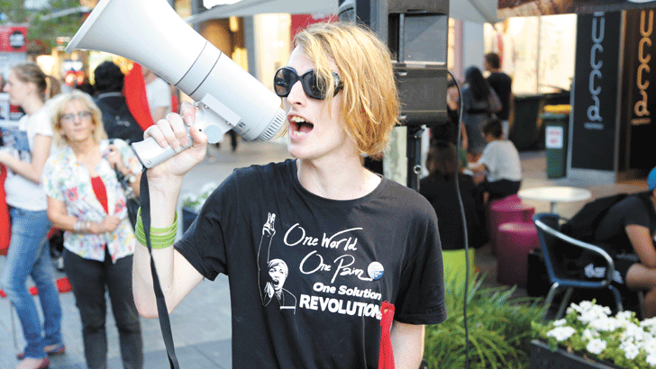 Amber Maxwell, a rebel and a fighter | Red Flag