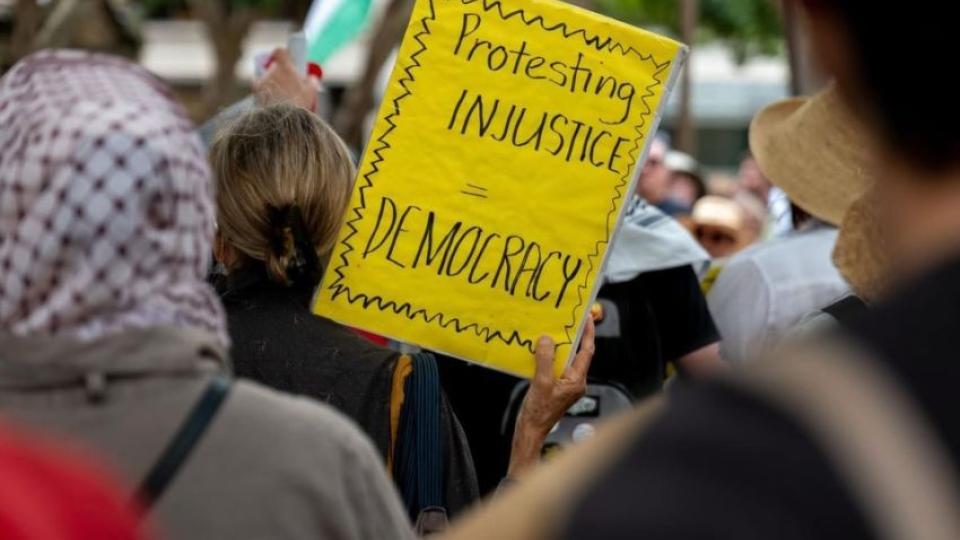 Chris Minns exploits Bondi to attack democratic rights | Red Flag