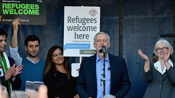 British Labour in crisis as thousands rally to defend Corbyn | Red Flag