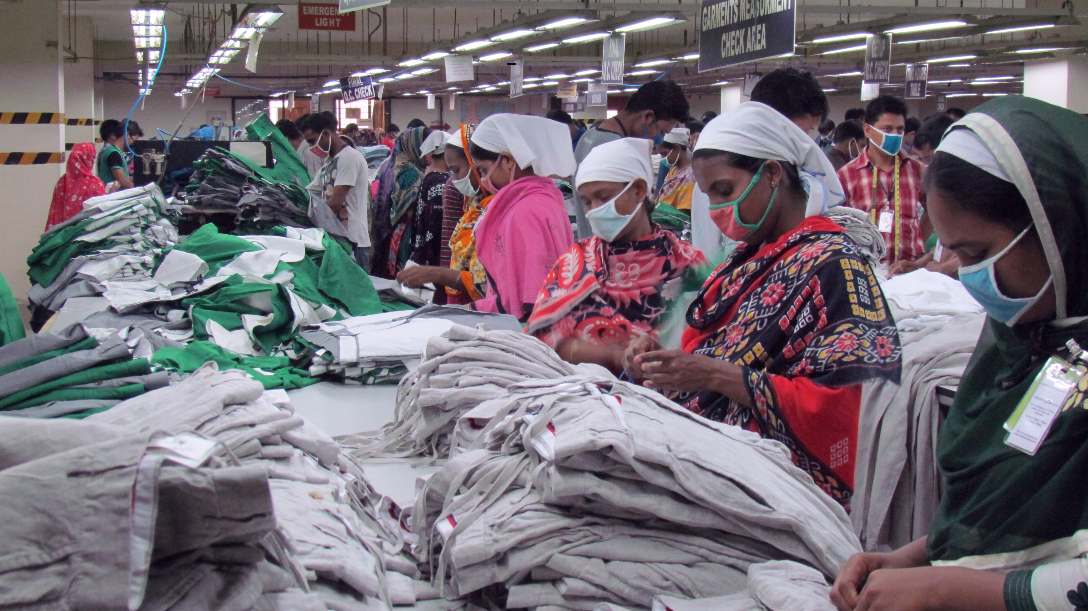 Inside the global garment industry | Red Flag