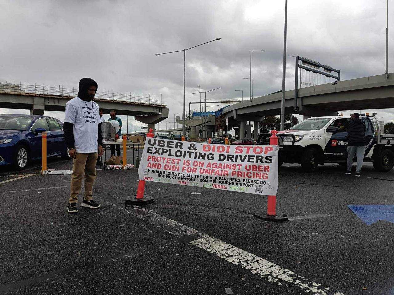 Uber drivers fight back | Red Flag