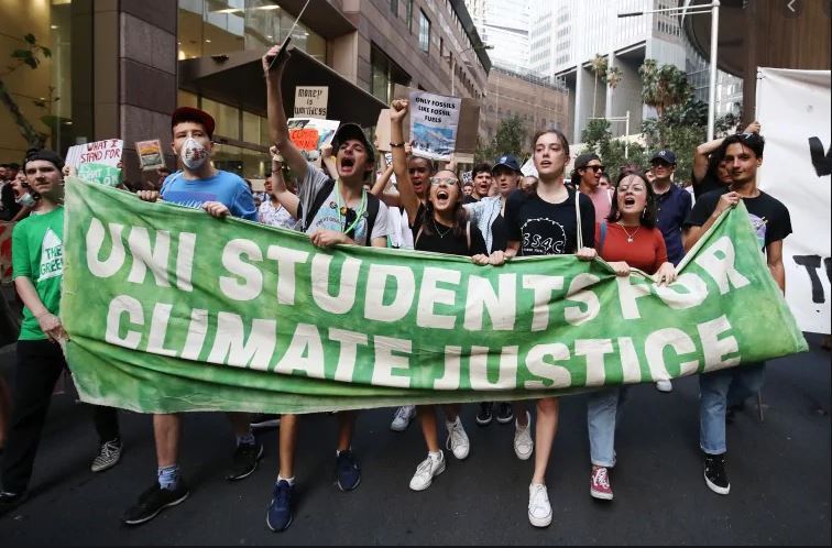 Environment Victoria and the bushfire protest: a debate | Red Flag