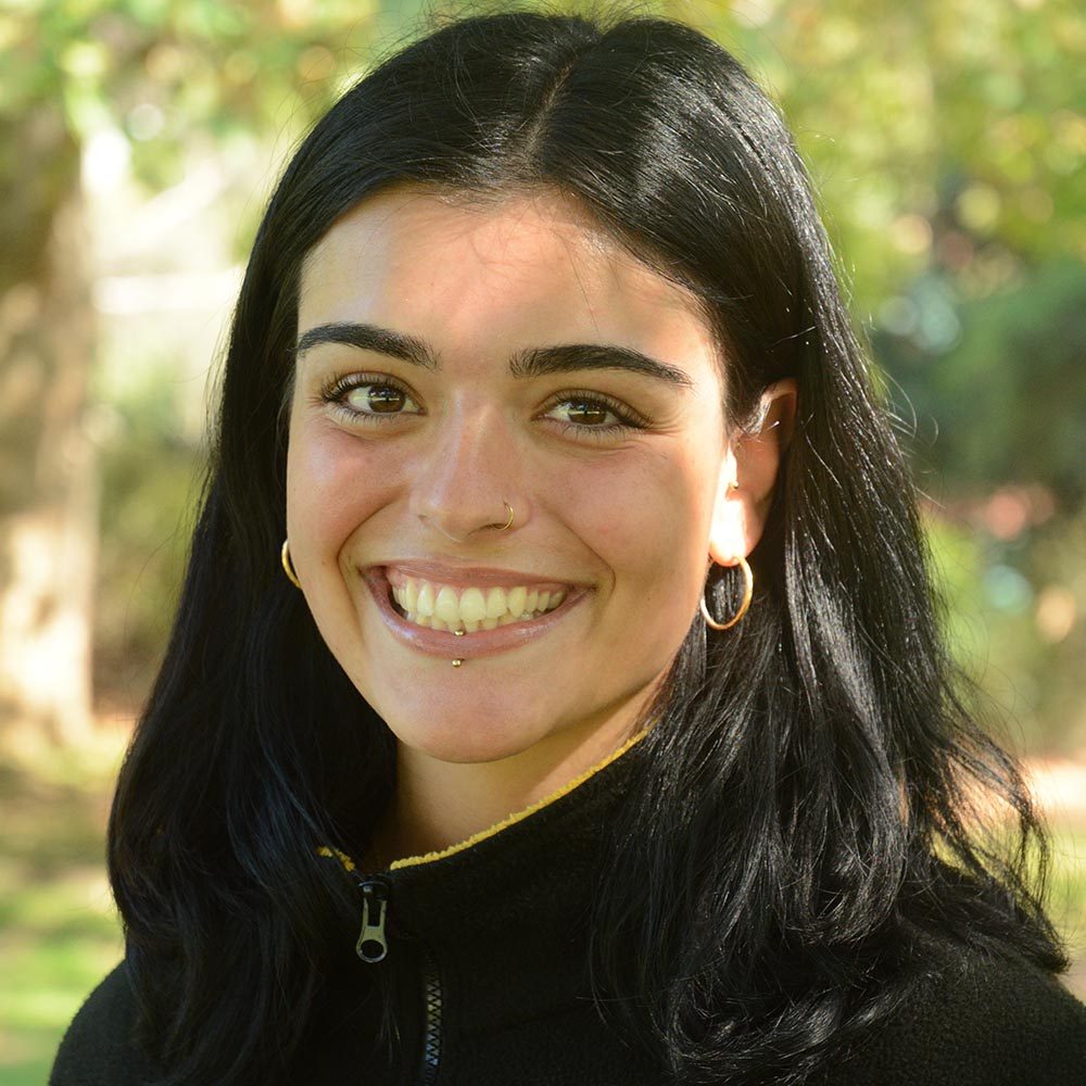 Bella Beiraghi | Red Flag